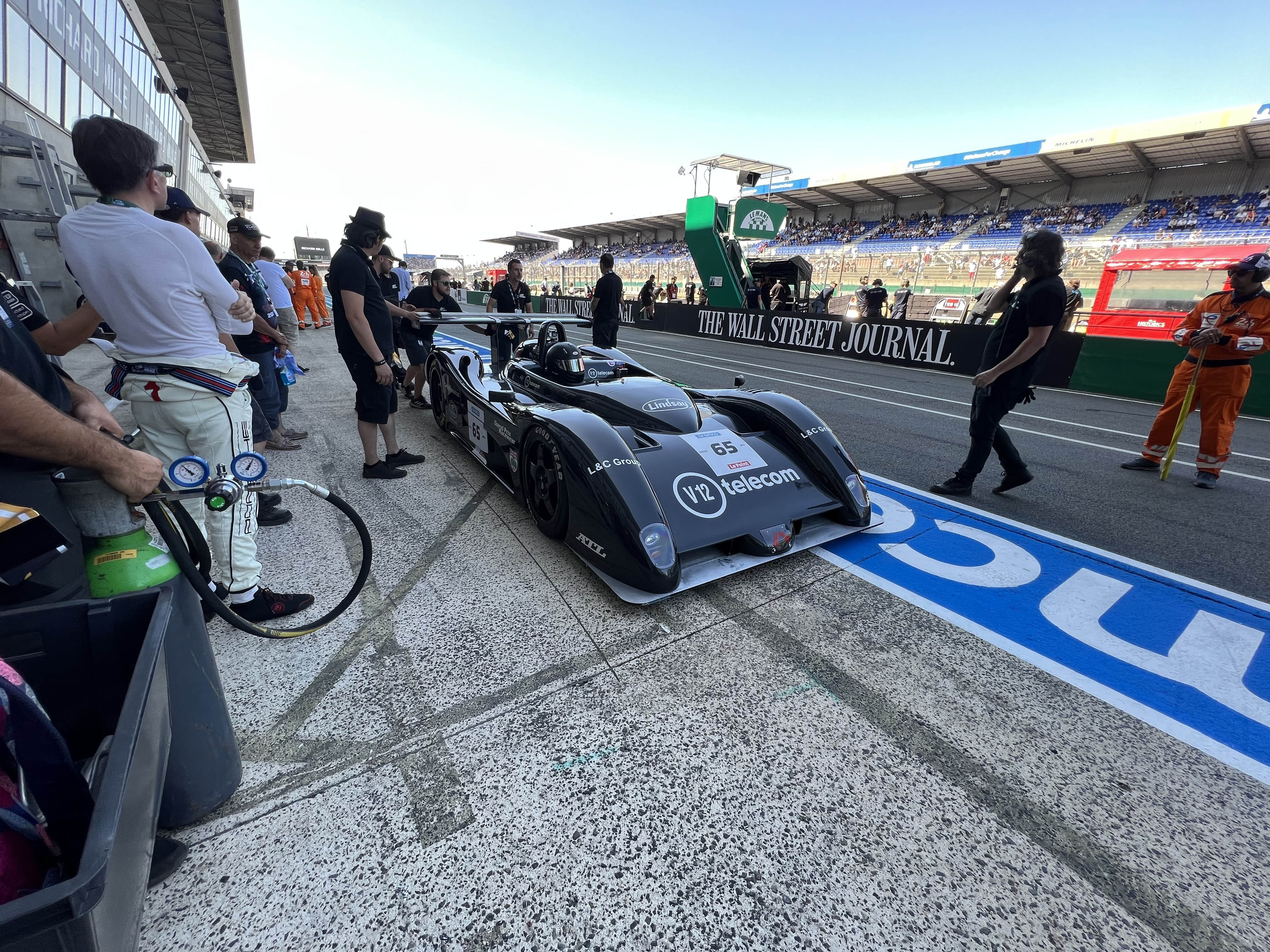 Unique British racing car makes emotional debut at the Le Mans Classic ...