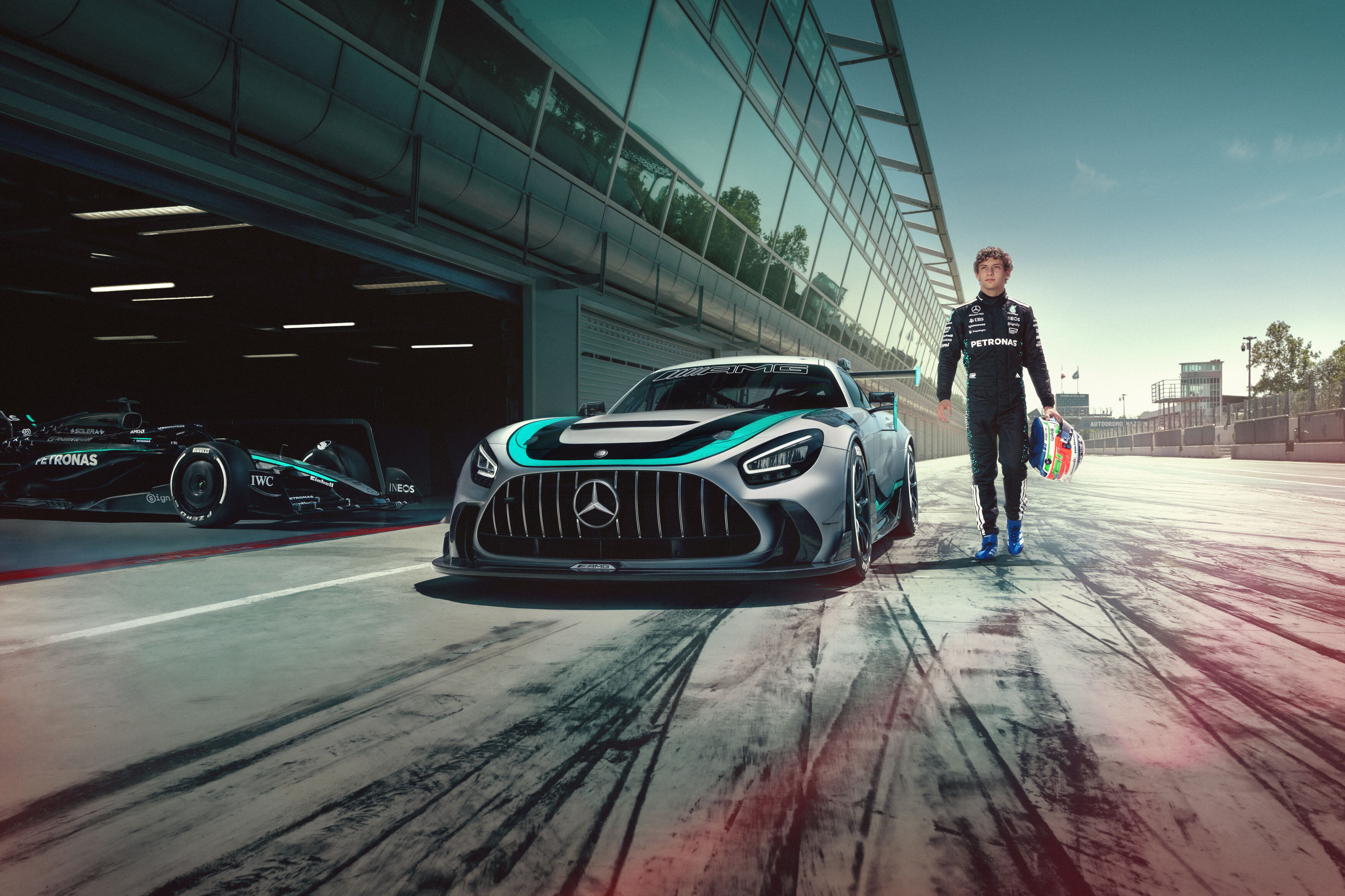 GT Racing meets F1®: the new Mercedes-AMG GT2 Edition W16 Customer ...