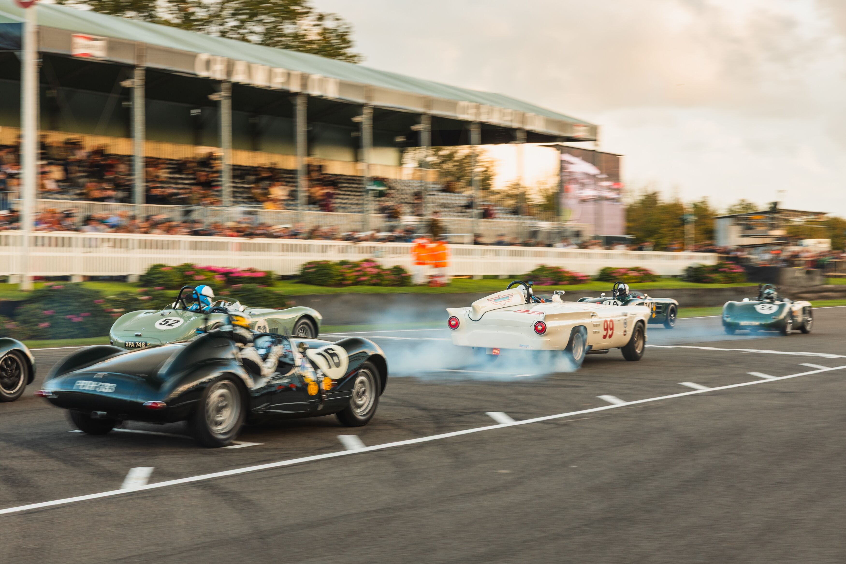 A thrilling weekend of spectacular motorsport at Goodwood | Motorsport ...