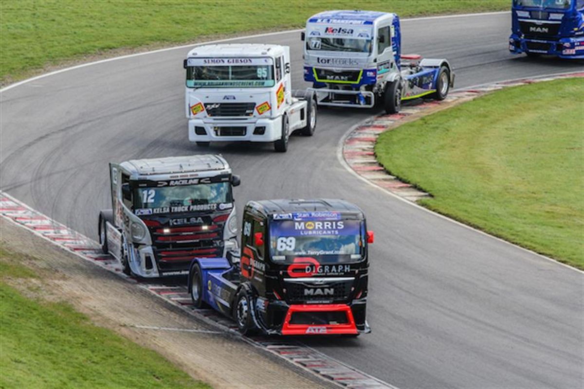 British Truck Racing: Thunder and flames at Thruxton this weekend ...