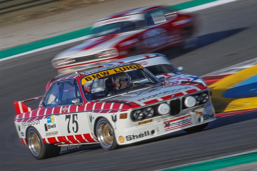 Motor Racing Legends Close 2017 Season in Style | Market and Auction ...