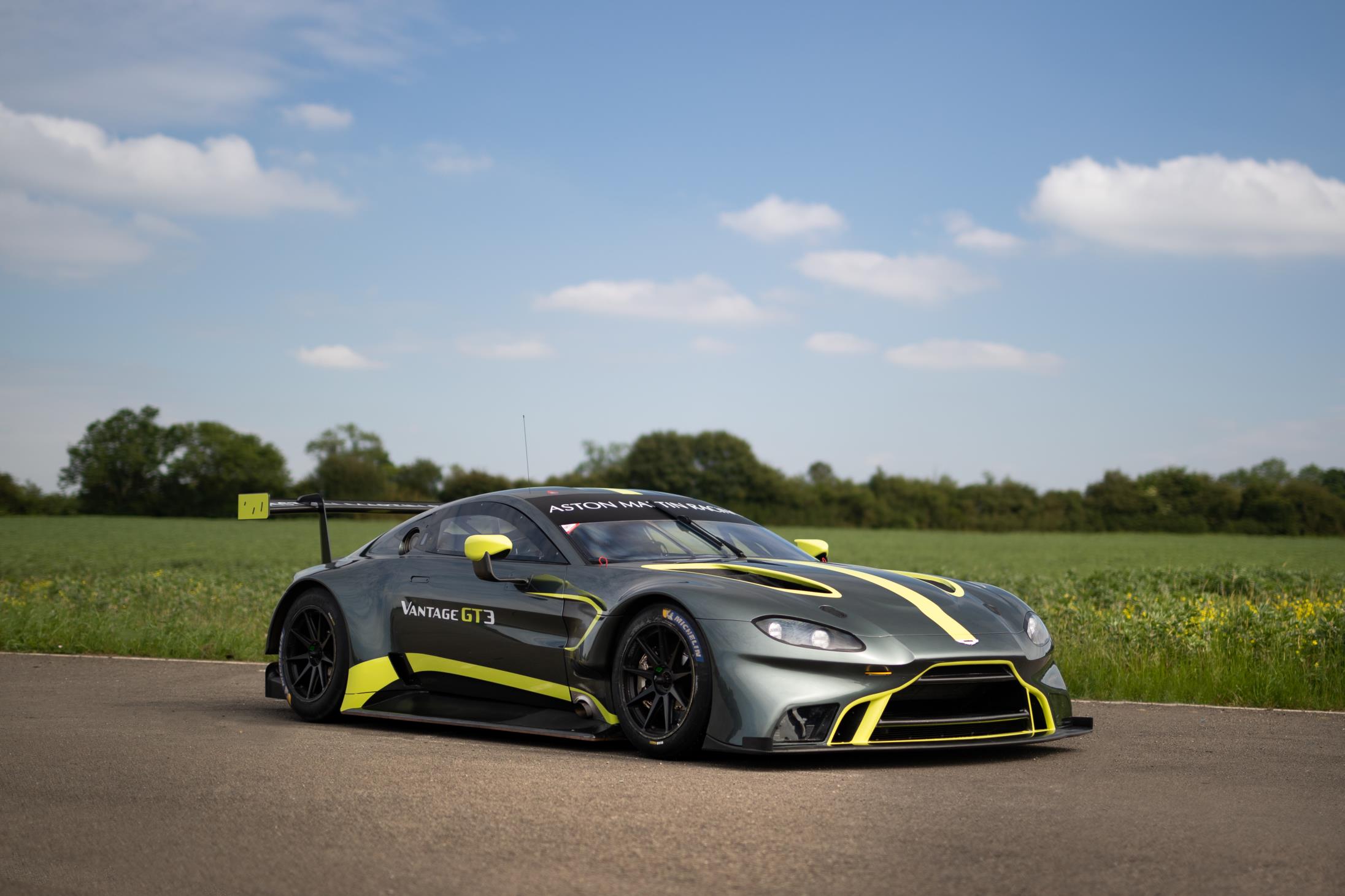 Aston Martin Racing’s new Vantage GT3 to race Gulf 12 Hours ...
