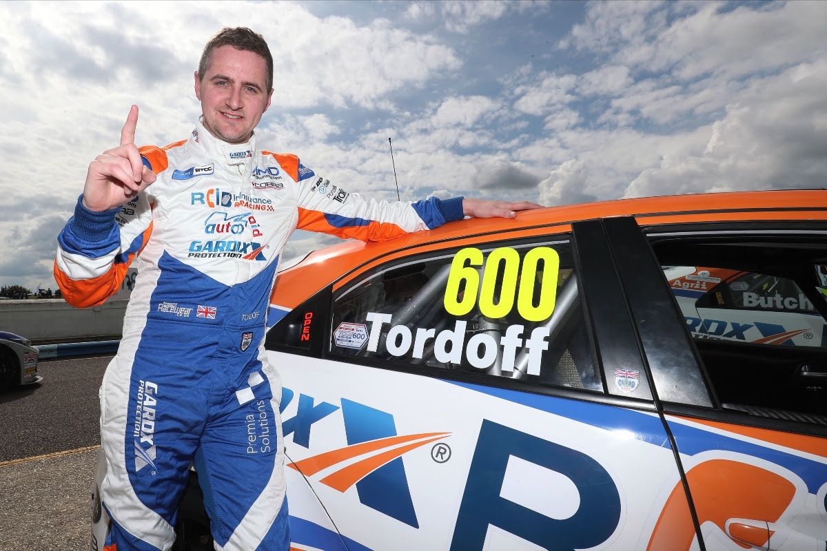 Sam Tordoff snatches late BTCC pole at Thruxton | Motorsport News ...