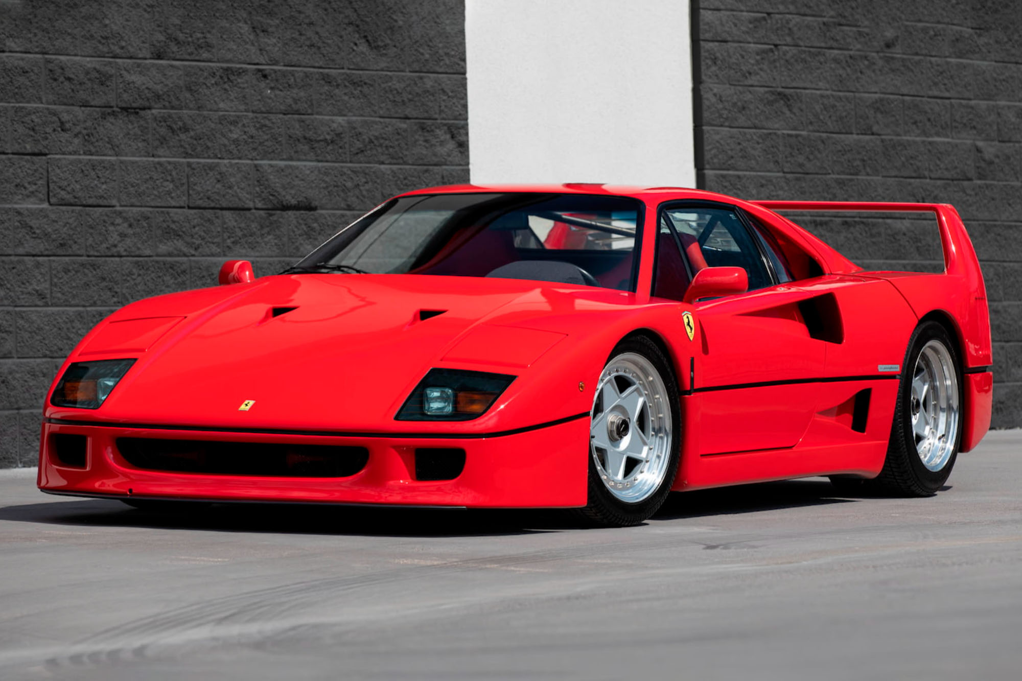 Enzo's Final Ferrari: Ferrari F40 on offer at Mecum | Market and ...