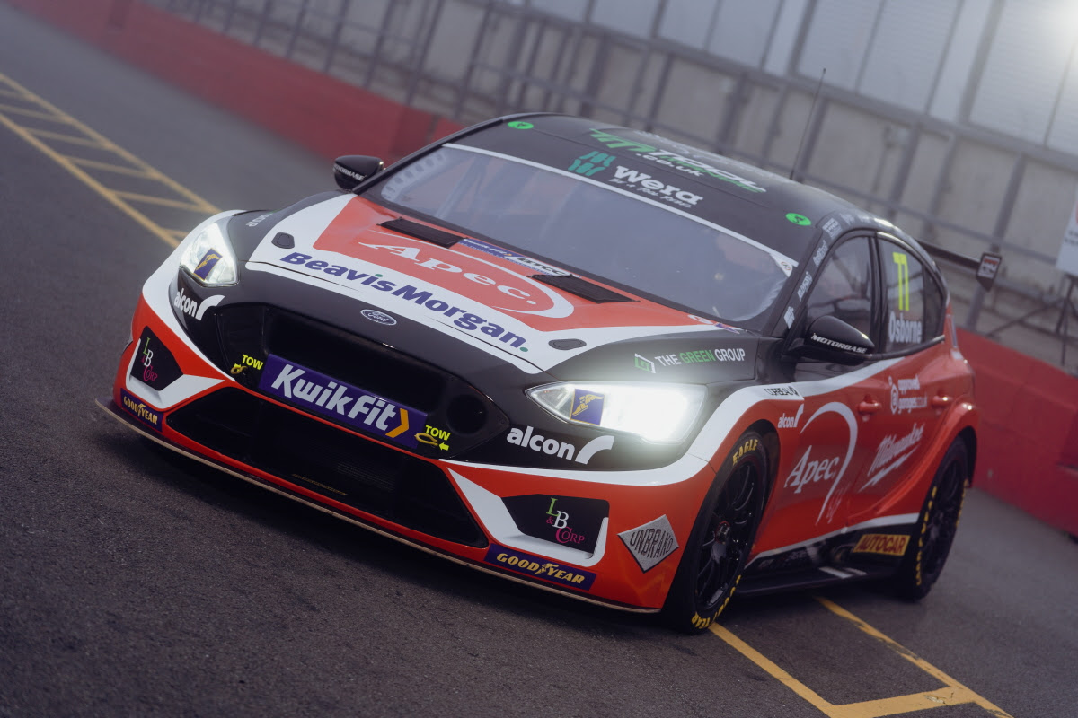 Jackson & Osborne with Apec Racing With Beavis Morgan In 2022 BTCC ...