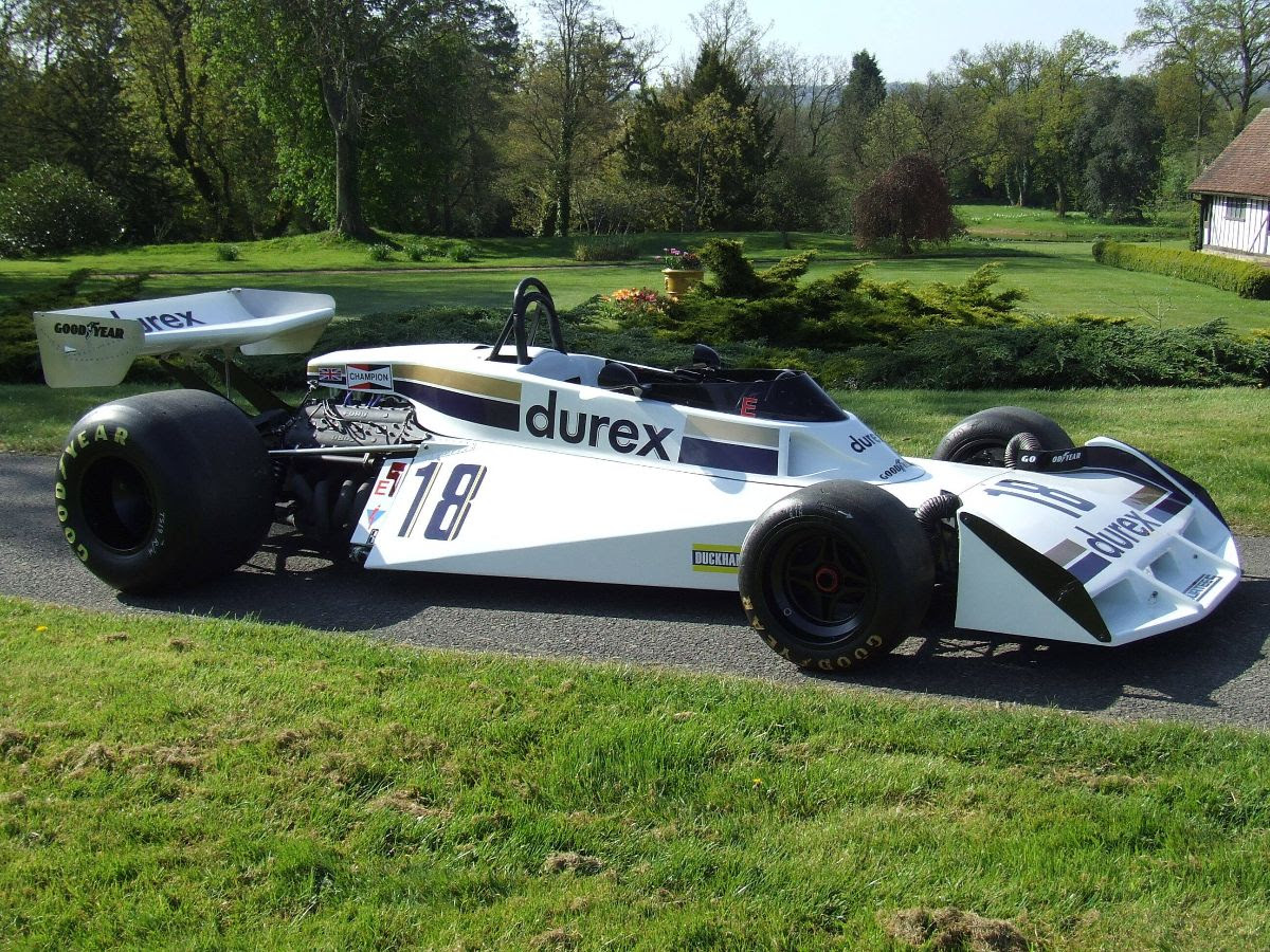 Classic Nostalgia welcomes the Durex-sponsored Surtees that caused an F1 TV boycott | Modus ...