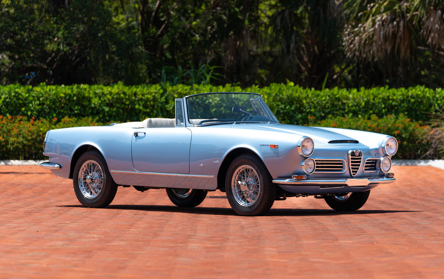 No reserve Alfa Romeo 2600 Spider @ Gooding's Pebble Beach Auctions ...