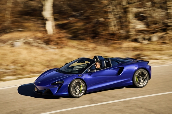 New McLaren Artura Spider: High-Performance Hybrid convertible | Modus ...