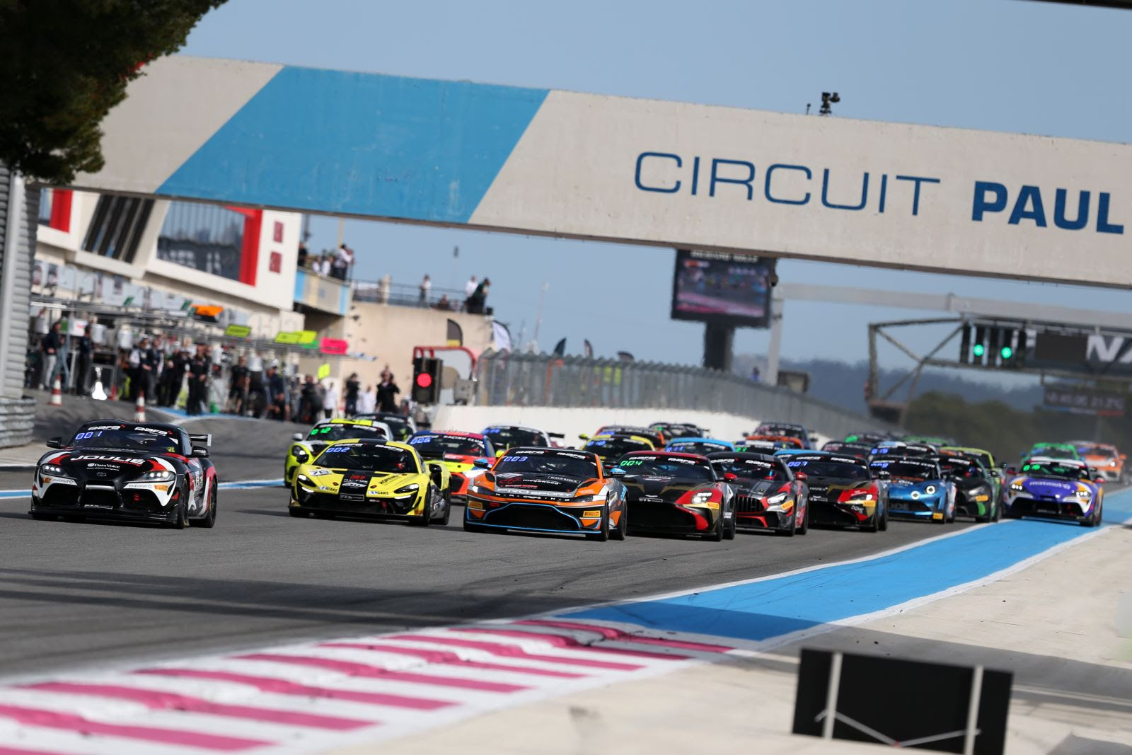 Joulié & Cheli win GT4 European Series season opener at Circuit Paul ...